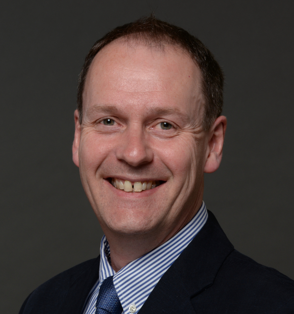 Prof. Tony Clark in Essen